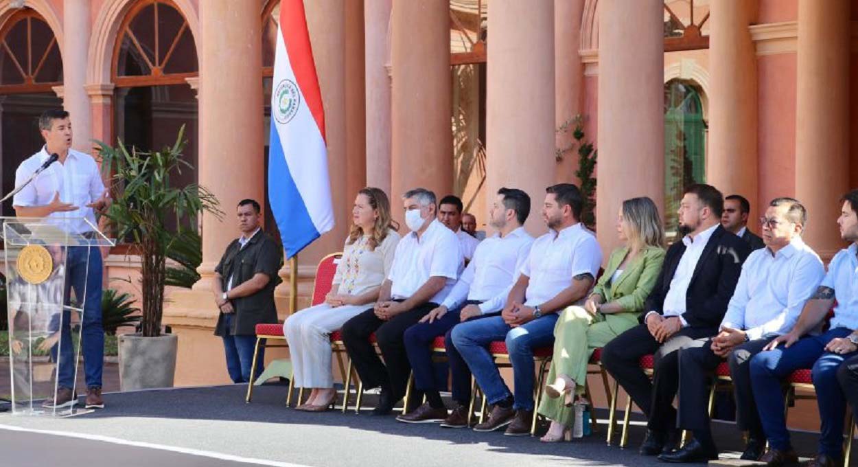 Governo do Paraguai lança programa Fome Zero nas Escolas